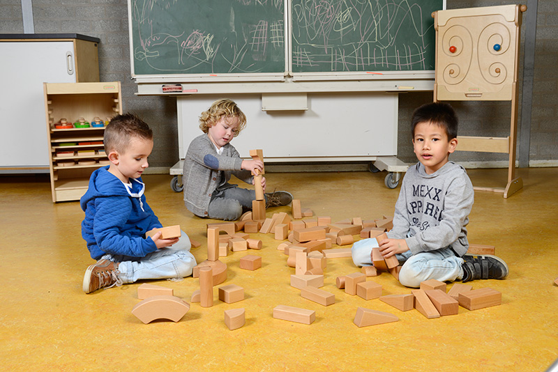 Natural Multiple Unit Blocks Quarter Set (66pcs) - Play‘n’Learn New Zealand