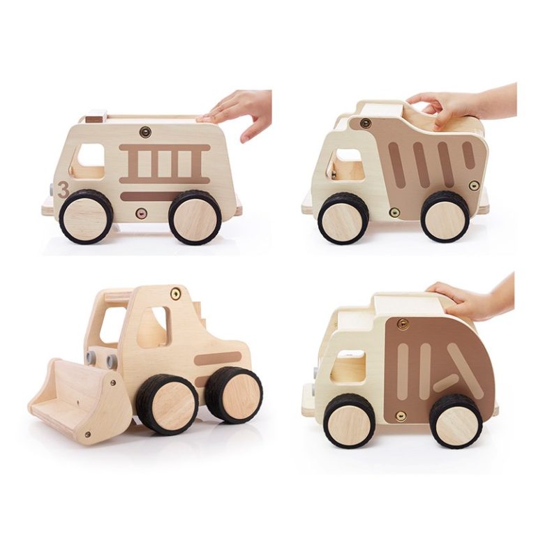 Large Wooden Community Trucks (4pcs) - Play‘n’Learn New Zealand